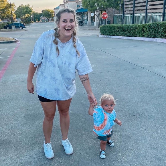 Brynn's Closet (@brynnchambers) | Poshmark